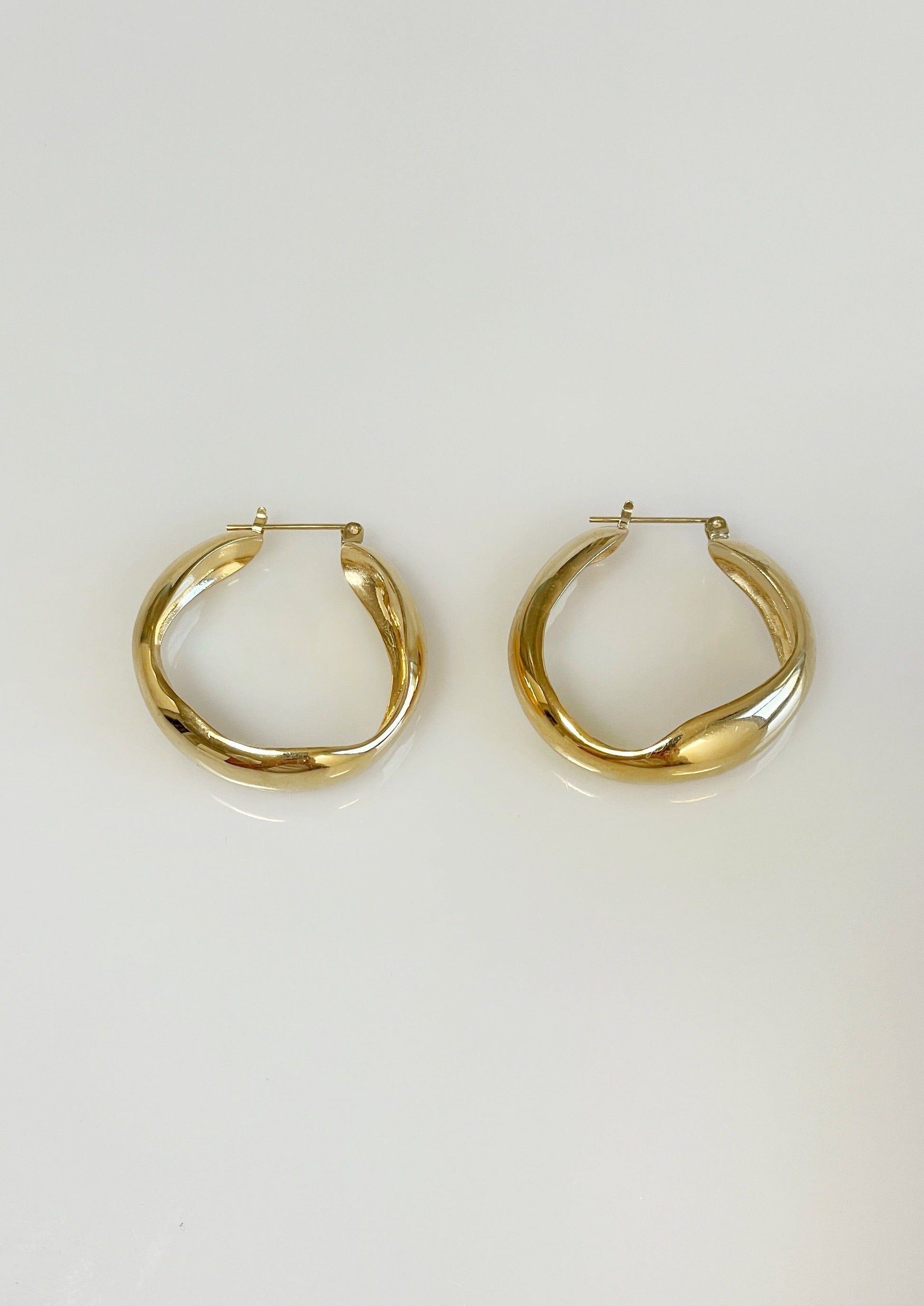 Organic Hoops – Aiyah