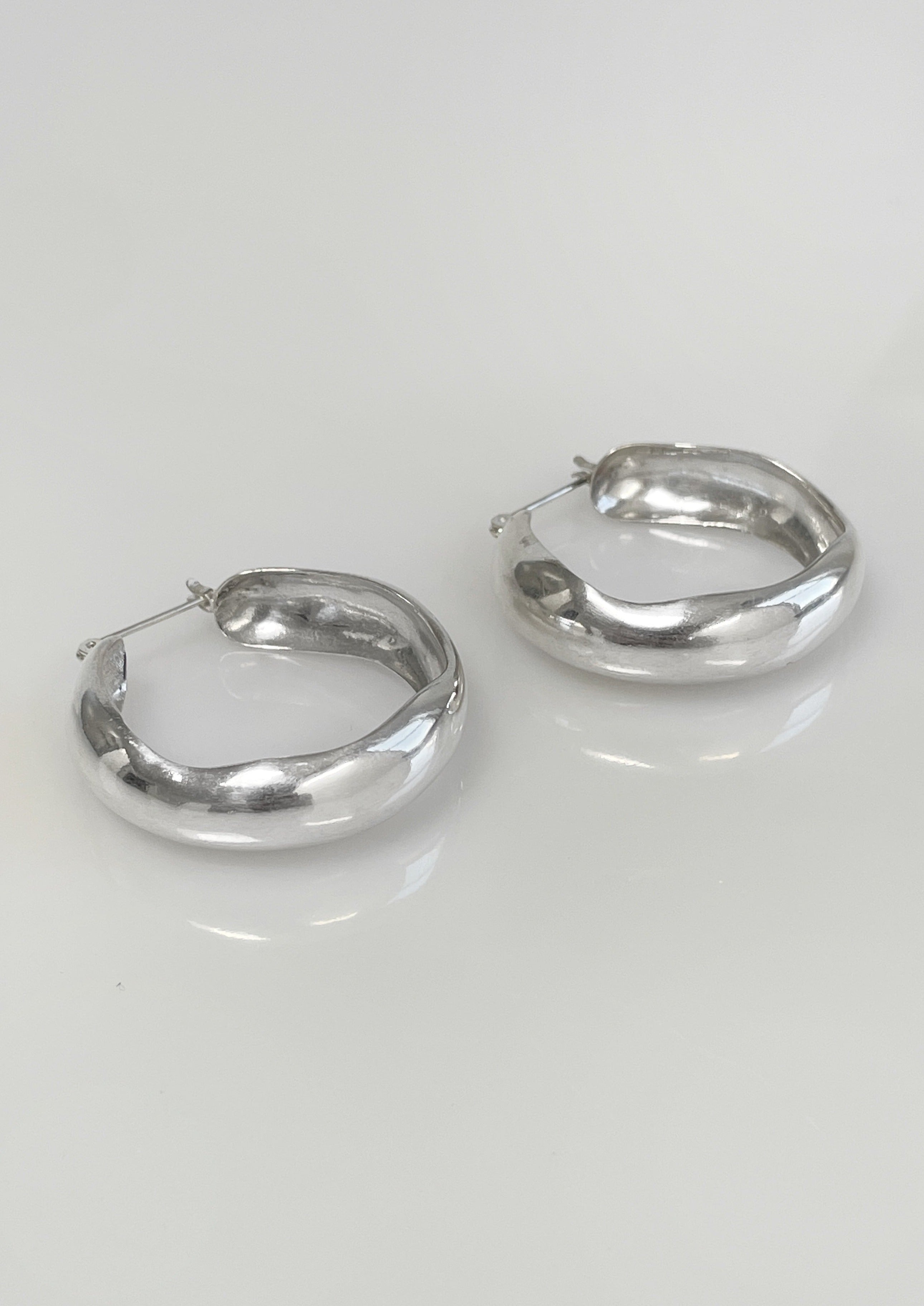 Organic Hoops – Aiyah